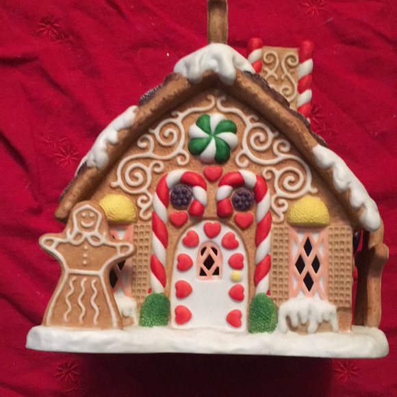 PartyLite | Holiday | Vintage Gingerbread Tealight House | Poshmark
